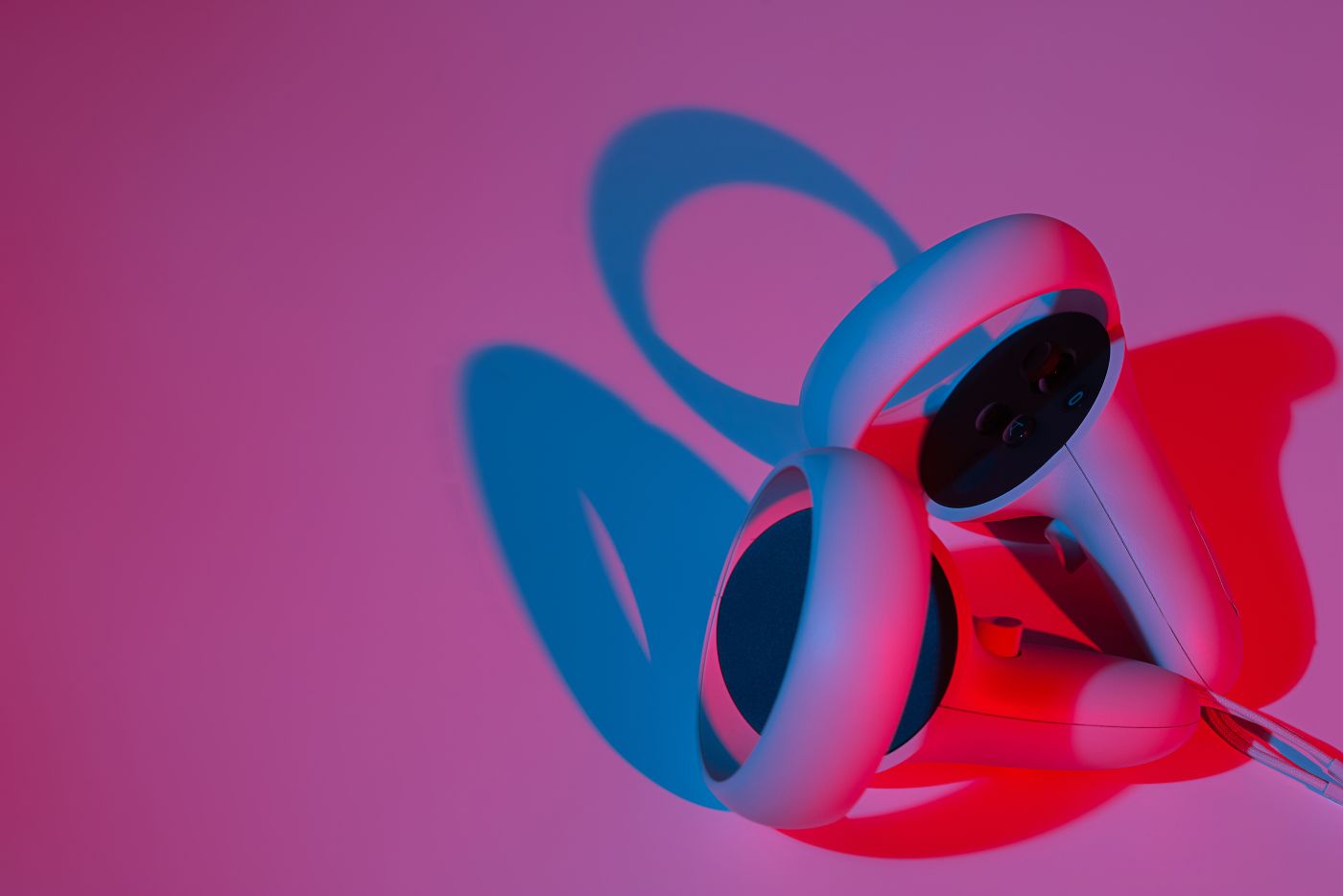 5 Best VR Controllers for Advanced Gaming - The Tech Influencer